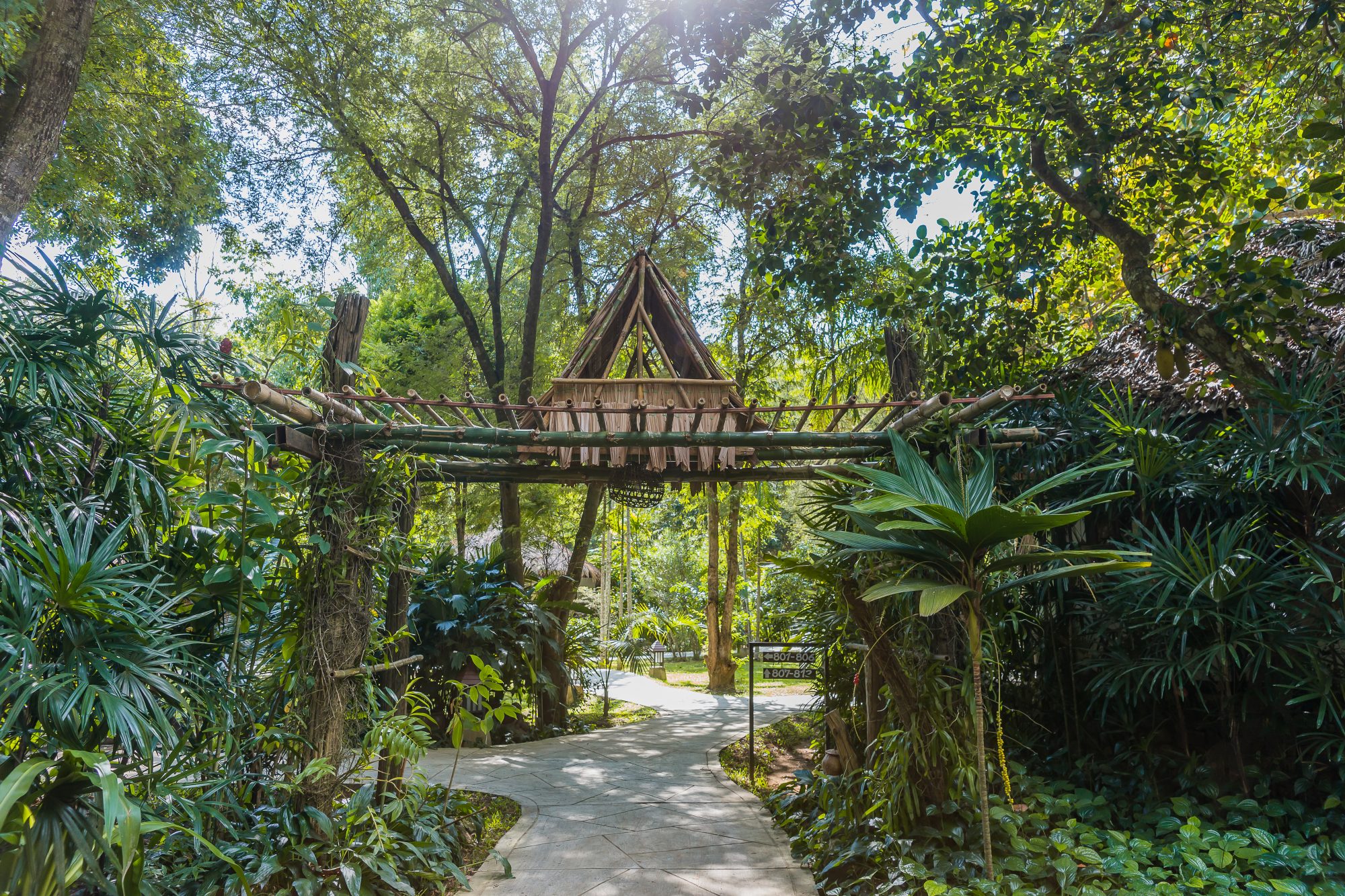 Tour 3-Days 2 Nights Botanical Riverside & Local Experience